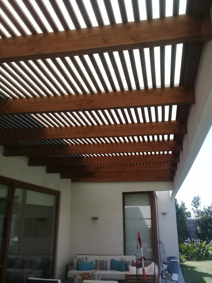 Foto: Techo Terraza Madera Exterior de J&j Construcciones Ltda. #366965 ...