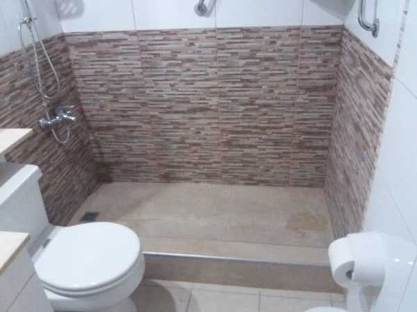 Foto: Remodelacion Baño Parcial de Kevin Valerio #353025 - Habitissimo