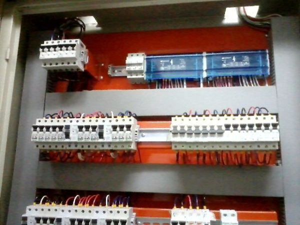 Foto: Tablero Electrico Oficinas Bautek de Anexell E.i.r.l. #37029 ...