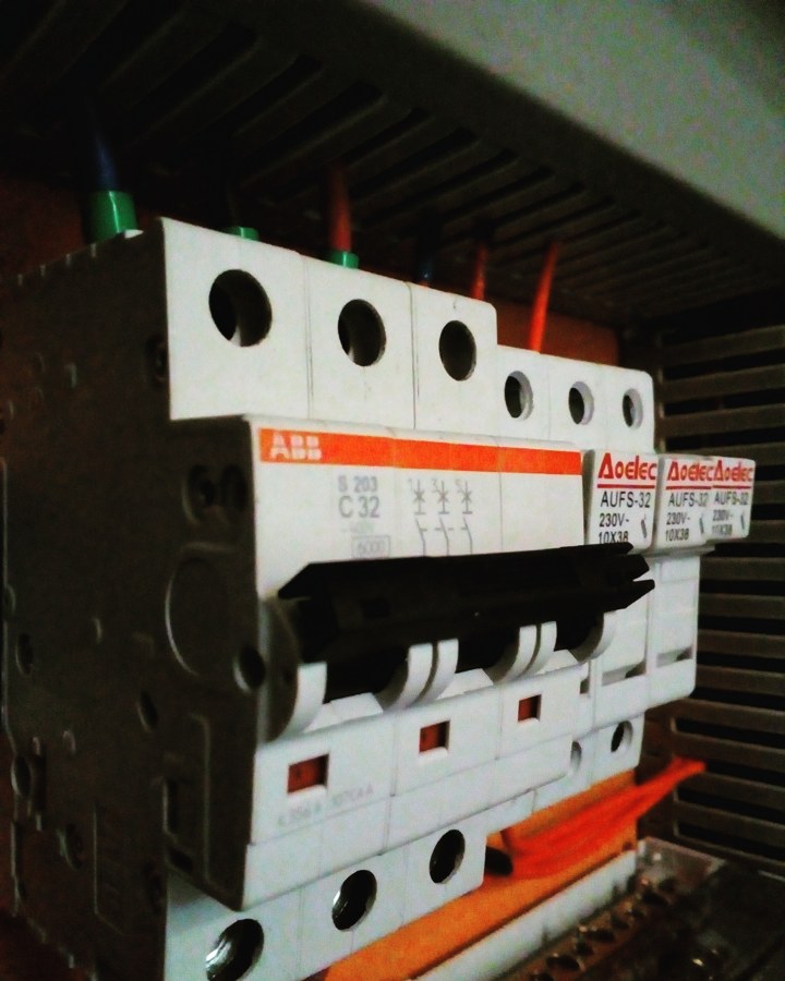 Foto: Instalaciones Trifásicas de Electricista Sec #282368 - Habitissimo