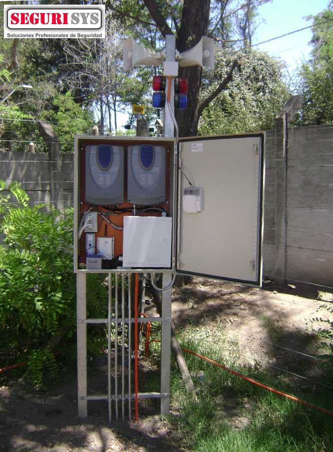 Foto: Torre de Control 1 de Segurisys - Alta Seguridad Perimetral ...