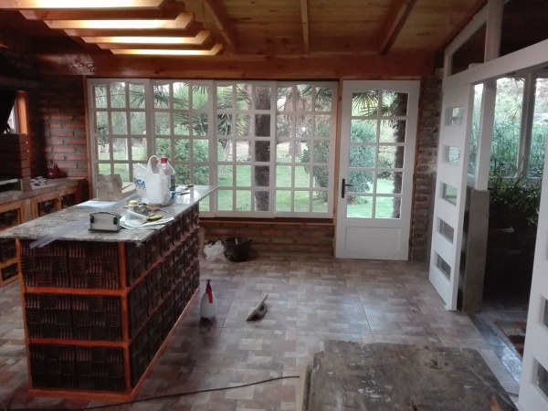 Foto: Area Meson Isla y Parrillera de Alfacentaury #264853 - Habitissimo