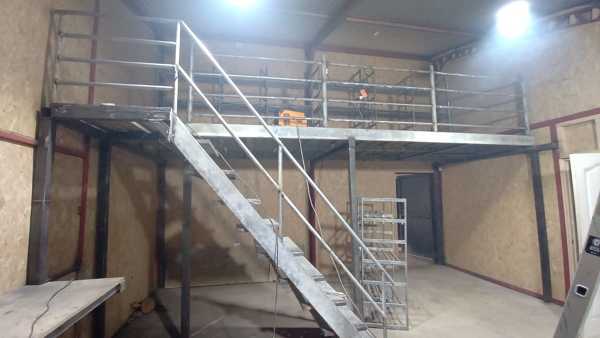 Foto: Construcción de Altillo de CONSTRUCCIONES MORALES SPA #642377 ...