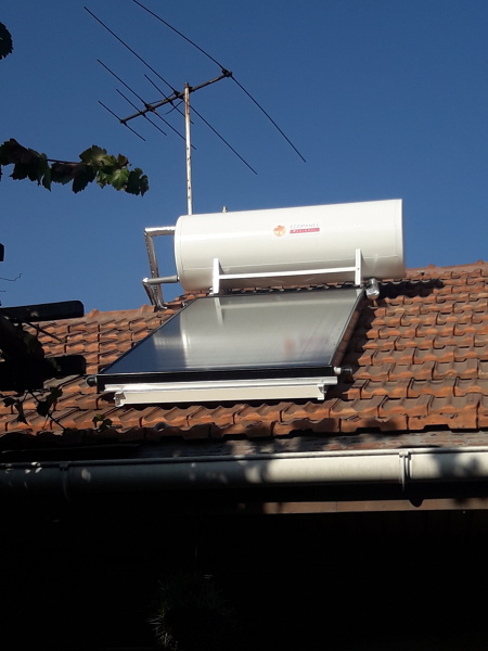 Foto: Instalacion de Termo Solar de Construcciones Huelen #281079 ...