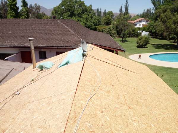 Foto: Proceso de Instalación de Planchas OSB en Quicho de Home ...
