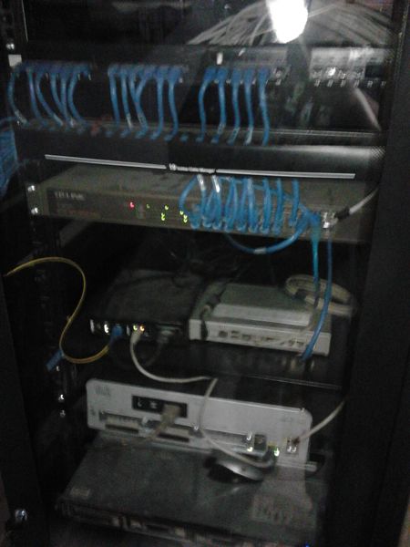 Foto: Rack de RG Ingenieria Electrica #109189 - Habitissimo