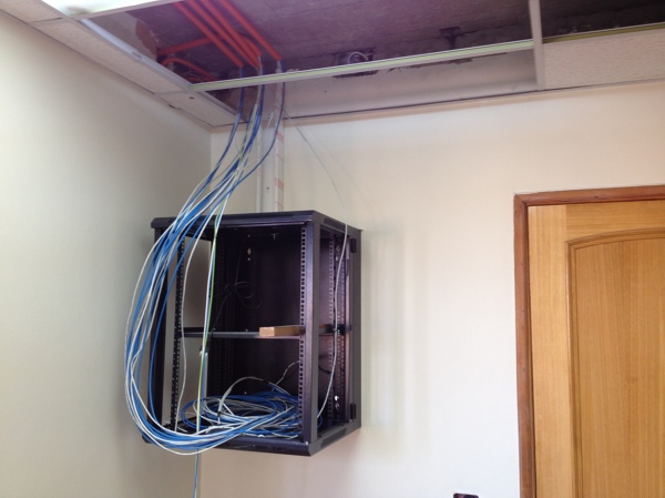 Foto: Rack de Servicio Eléctricos Integrales #169754 - Habitissimo