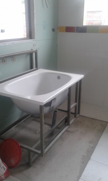 Foto: Tinetas Servicios Higiénicos Sala Cuna. de Contructora Viterbo ...