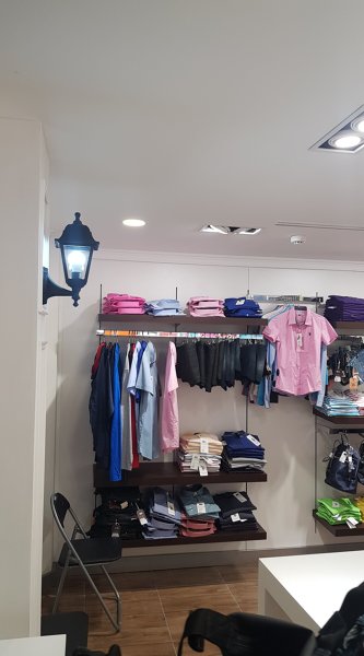 Foto: Us Polo de Asesorías y Consultorías Eléctricas Fenix SPA #560296 ...